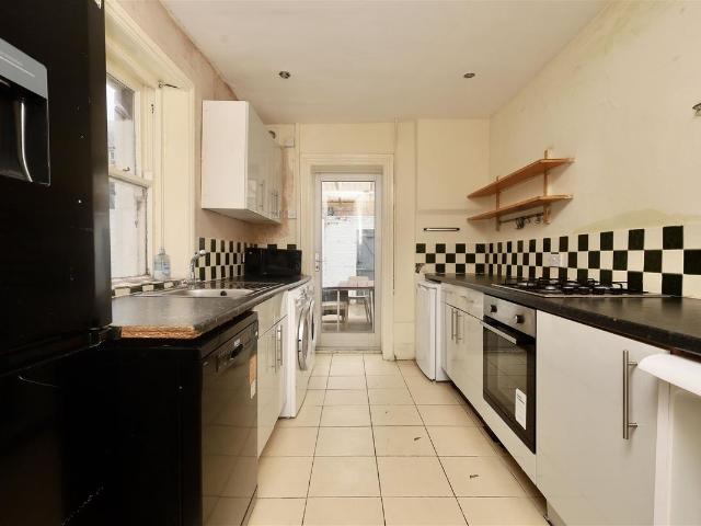 Larkspur Terrace, Jesmond, Newcastle Upon Tyne NE2, 5 bed shared accommodation to rent, £3,467 pcm | PrimeLocation