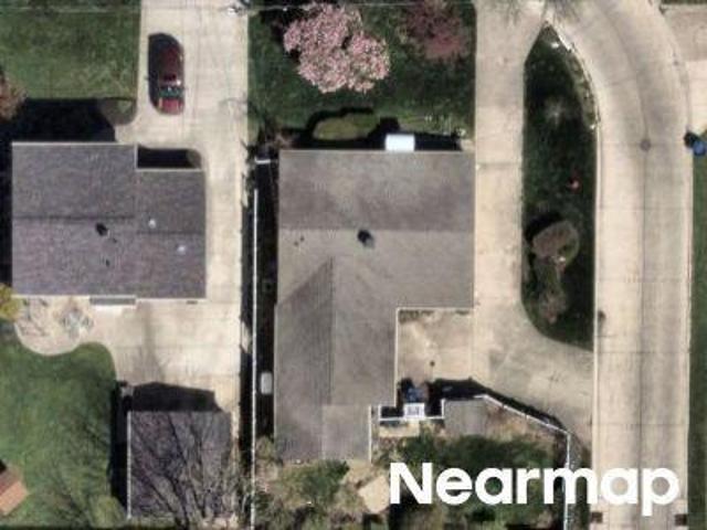 Larkspur Dr