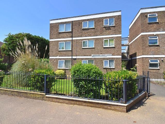 Larkswood Court, 153 The Avenue, Highams Park, London. E4, 2 bed flat to rent, £1,800 pcm | PrimeLocation