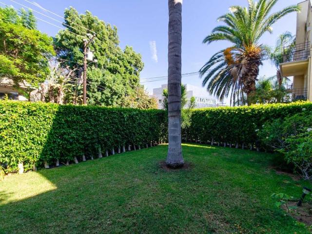 Larrabee 1 Bedroom Apartment for Rent at 1123 Larrabee St, West Hollywood, CA 90069 West Hollywood
