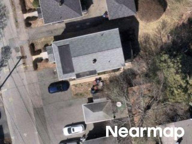 Larrabee St
