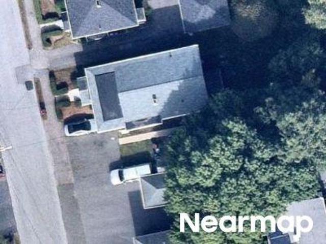 Larrabee St