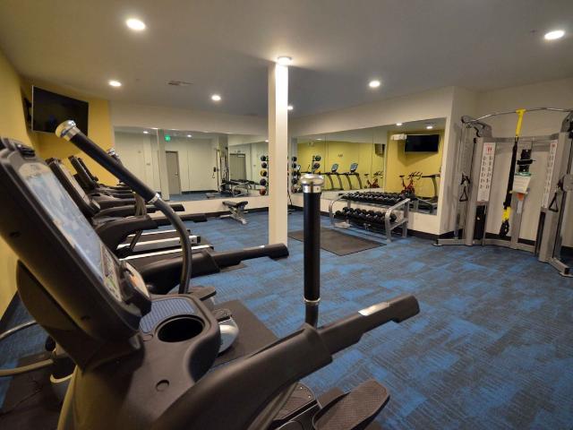 Larson Building 1 Bedroom Apartment for Rent at 3206 Harvard Ave E, Seattle, WA 98102 Portage Bay