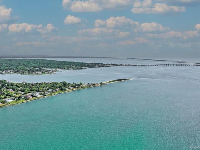Last Ln, Hampton Bays, Home For Sale