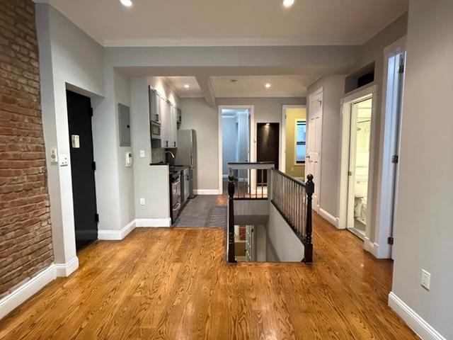 LAST ROOM AVAILABLE/ASAP LEASE START DATE/MANHATTA