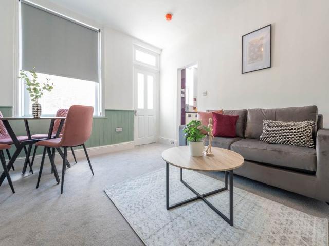 Lastingham Road Room 3, Bramley, Leeds