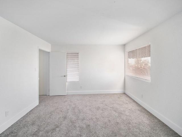 Las Casitas Apartments 3 Bedroom Apartment for Rent at 4444 W Ocotillo Rd, Glendale, AZ 85301