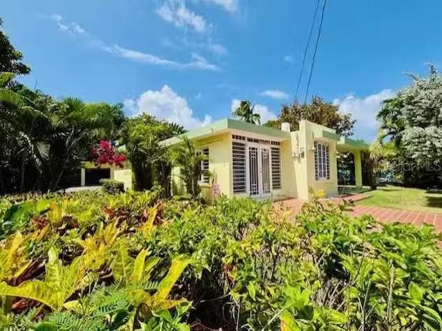 Las Croabas # Km NE Las Cabezas Casa Amarilla, Fajardo, PR 0.