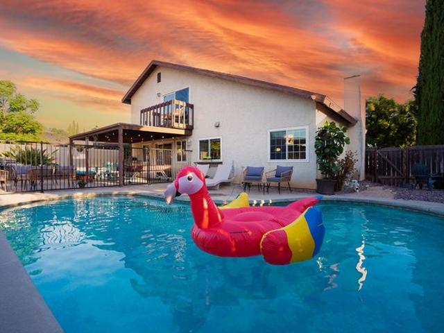 Las Brisas Dr, Escondido, CA 92027