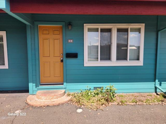 Las Flores Apartments Studio Apartment for Rent at 1015 S A St, Santa Rosa, CA 95404