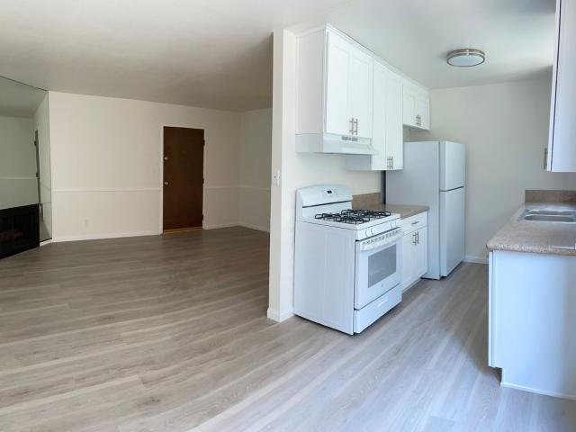 Las Palmas Apartments