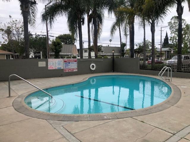 Las Palmas 1 Bedroom Apartment for Rent at 6668 Palm Ave, Riverside, CA 92506 Magnolia Center
