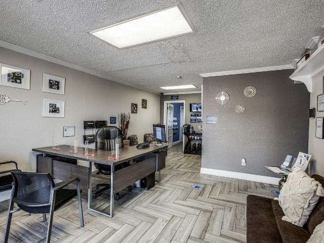 Las Palmas 1 Bedroom Apartment for Rent at 808 E Sanford St, Arlington, TX 76011