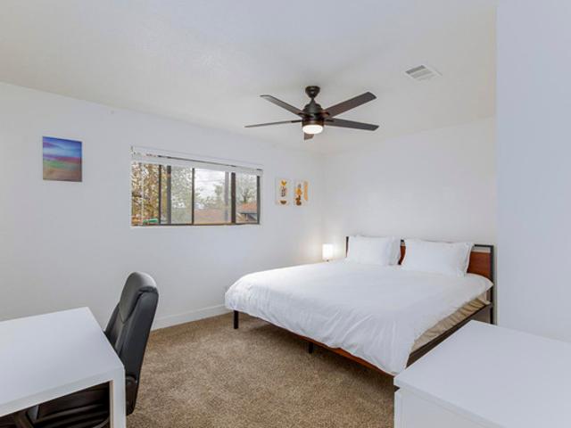 Las Vegas House.Comfortable & newly renovated