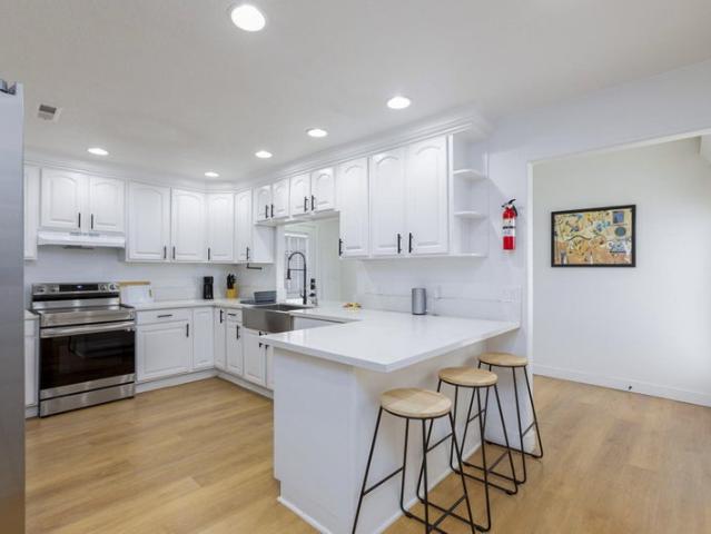 Las Vegas House.Comfy & newlyrenovated