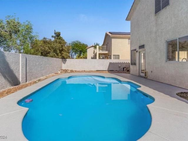 Las Vegas House with Television. Newlyrenovated &