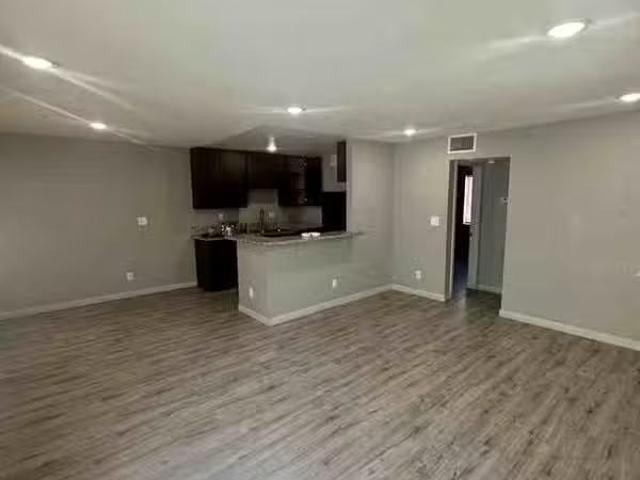 Las Vegas, NV Apartment $1,200.00 521 Calcaterra Cir