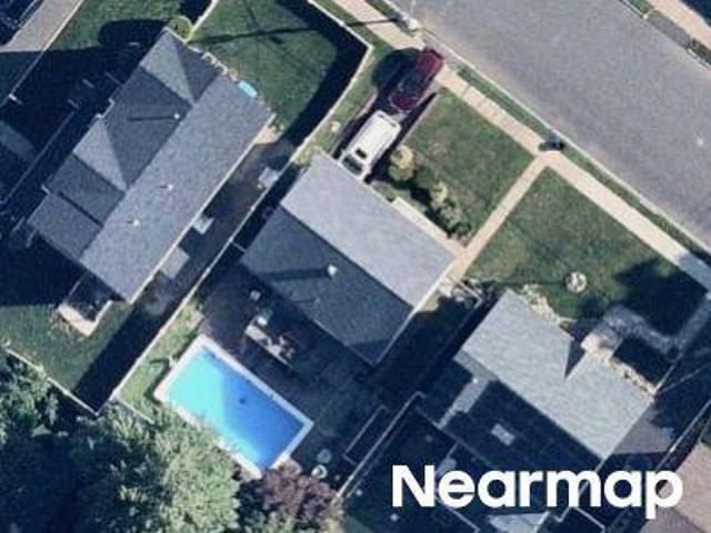 Lasalle Ave