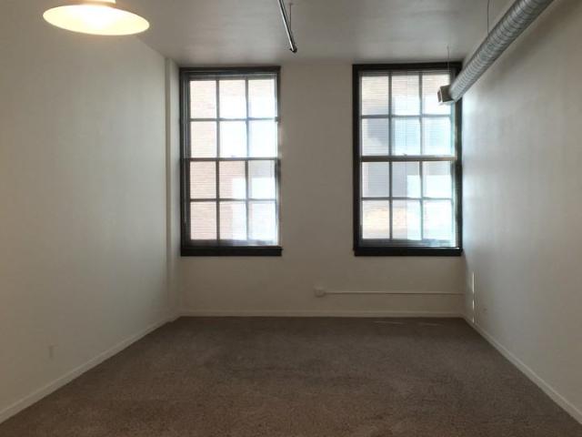 LaSalle Apartments 2 Bedroom Apartment for Rent at 513 Adams St, Toledo, OH 43604 Downtown Toledo