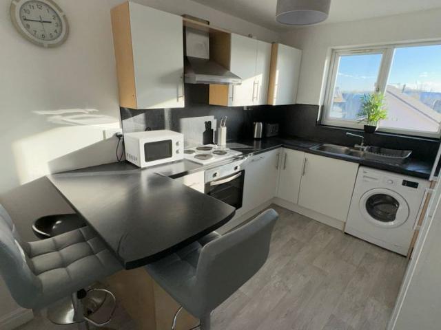Lascelles Street Room 3