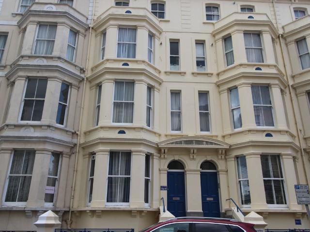 Lascelles Terrace, Eastbourne BN21, 2 bed flat to rent, £1,200 pcm | PrimeLocation