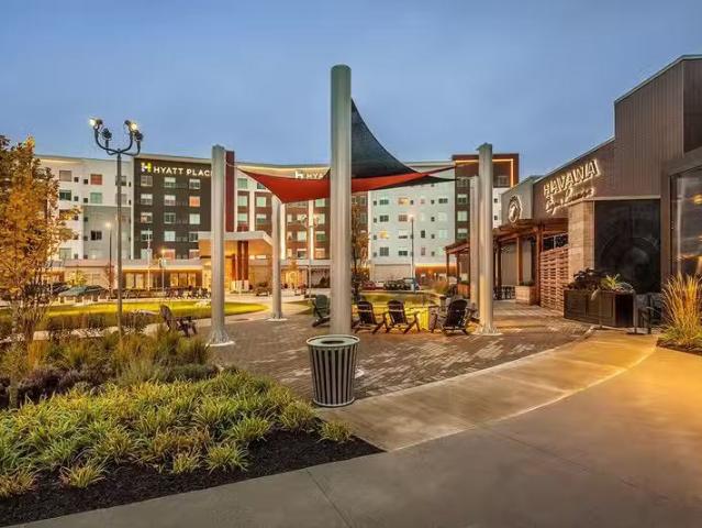 Lasky Plus The Fishers District
