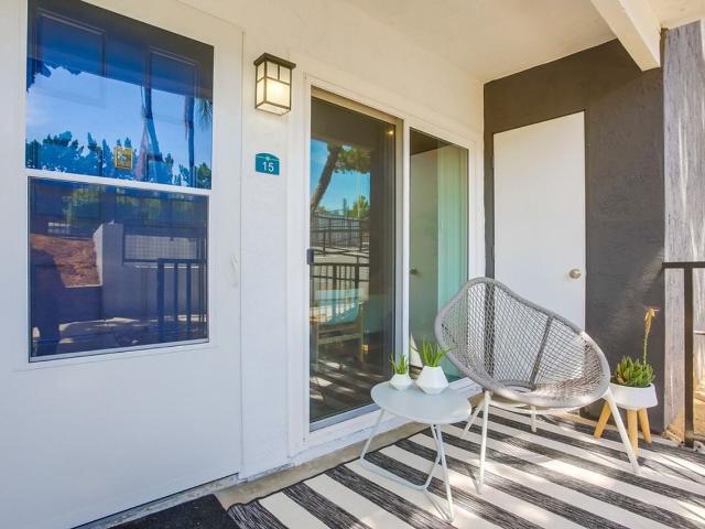 Latte of Escondido Studio Apartment for Rent at 1580 S Juniper St, Escondido, CA 92025 Central Escondido