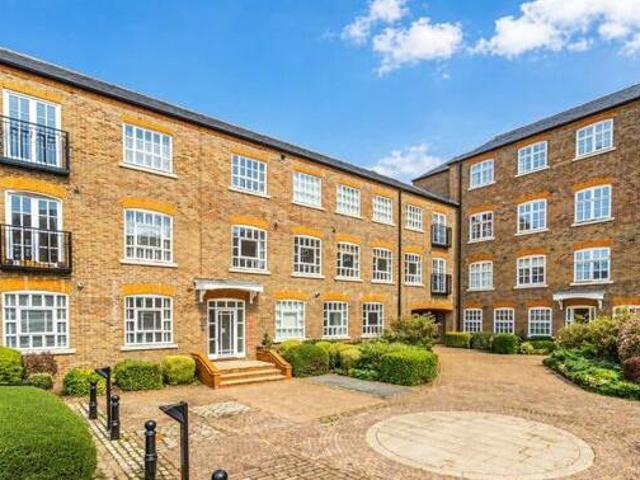 Lattimore Road, Milliners Court, St. Albans, 2 Bedroom Apartment