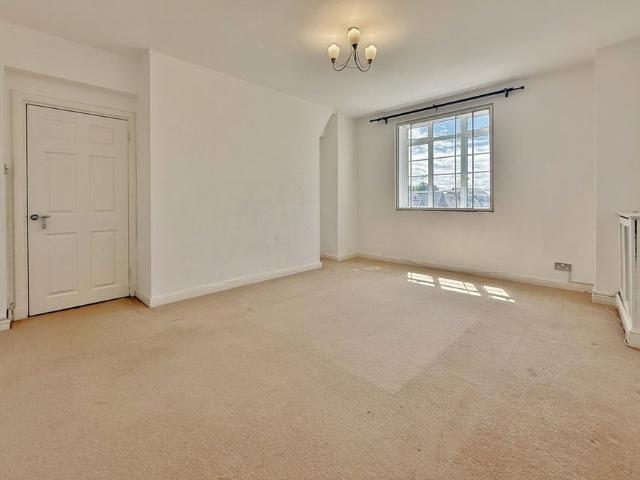 Latymer Court, Hammersmith Road, Hammersmith, London, W6