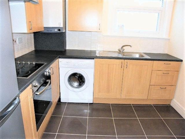 Latymer Road, Edmonton N9, 3 bed flat to rent, £1,995 pcm | PrimeLocation