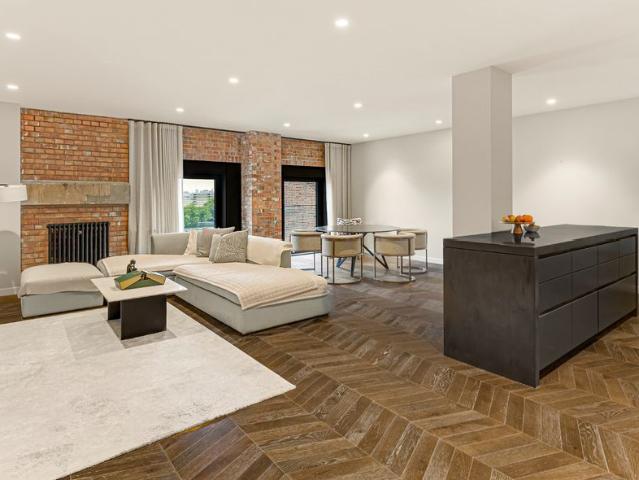 Lateral Four Bedroom Apartment in Nine Elms Development