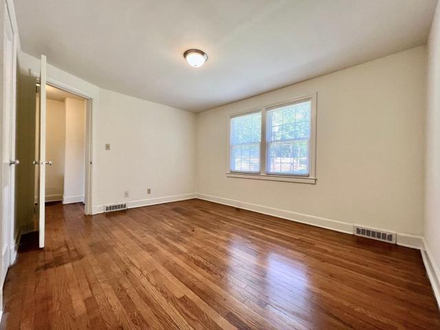 Latham Park Manor 2 Bedroom Apartment for Rent at 1000 Hill St, Greensboro, NC 27408