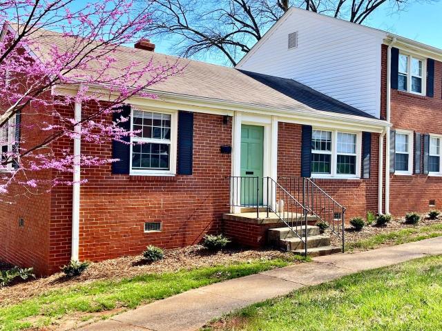 Latham Park Manor 2 Bedroom Apartment for Rent at 1000 Hill St, Greensboro, NC 27408