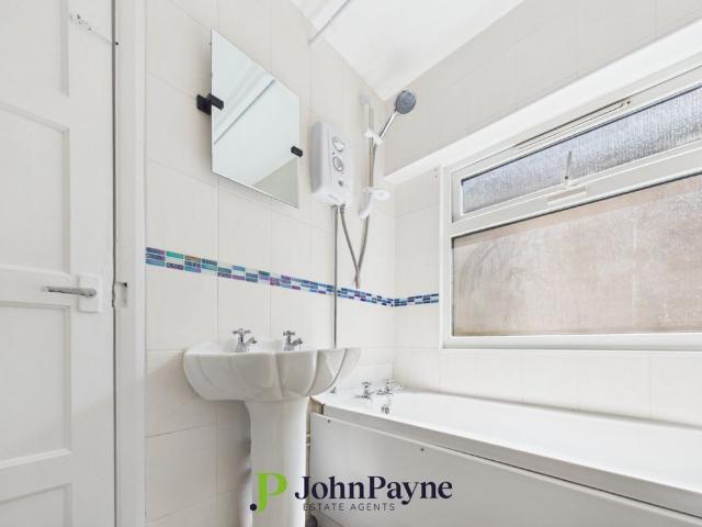 Latham Road, Earlsdon, Coventry, CV5 6HR