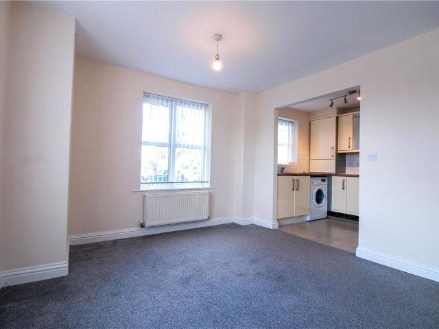 Lathom Court, Knowsley Lane, Huyton, Liverpool L36, 2 bed flat to rent, £800 pcm | PrimeLocation