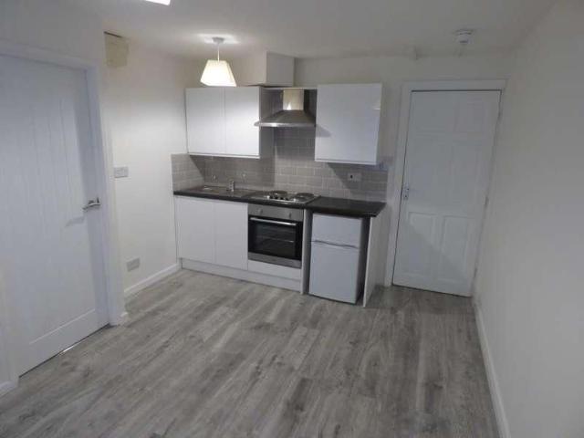 Lathwell Court, LU2