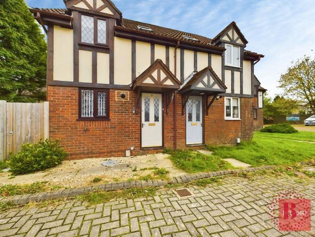 Latimer Court, Ravenhill, Swansea SA5, 2 bed end terrace house to rent, £850 pcm | PrimeLocation
