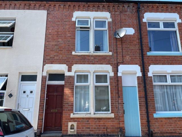 Latimer Street, Leicester LE3 2 bed terraced house to rent £1,083 pcm £250 pw