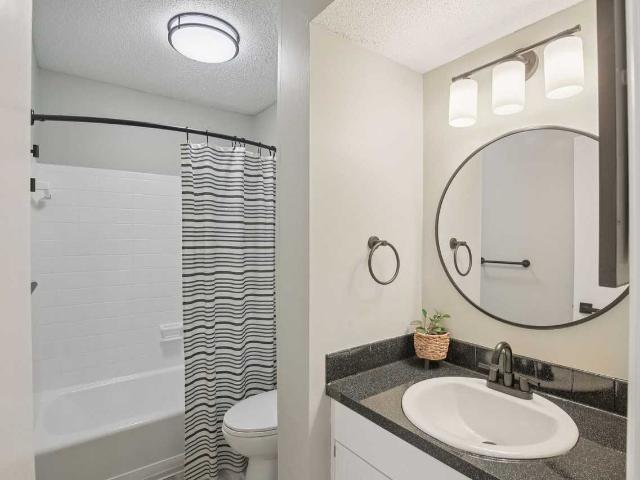 Latitude 72 1 Bedroom Apartment for Rent at 6024 N Jefferson St, Kansas City, MO 64118