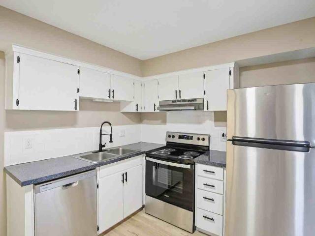 Latitude 72 2 Bedroom Apartment for Rent at 6024 N Jefferson St, Kansas City, MO 64118