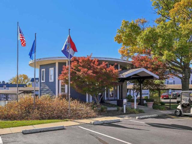Latitude 72 2 Bedroom Apartment for Rent at 6024 N Jefferson St, Kansas City, MO 64118