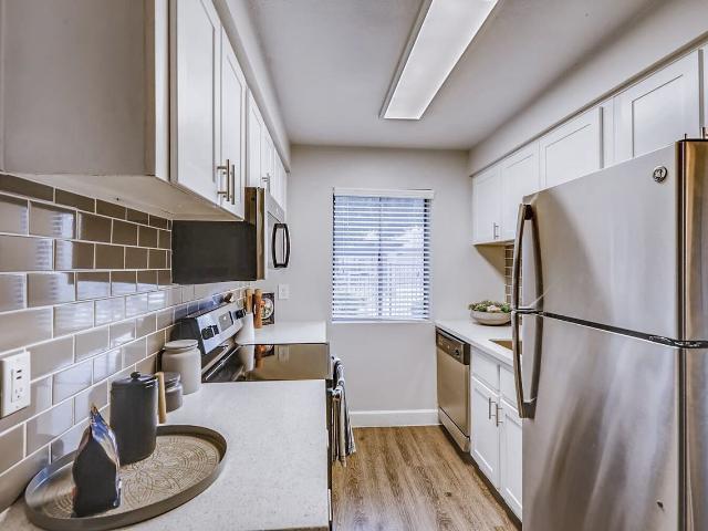 Latitude 1 Bedroom Apartment for Rent at 1944 W Thunderbird Rd, Phoenix, AZ 85023