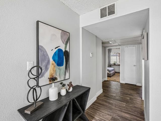 Latitude 2 Bedroom Apartment for Rent at 1944 W Thunderbird Rd, Phoenix, AZ 85023