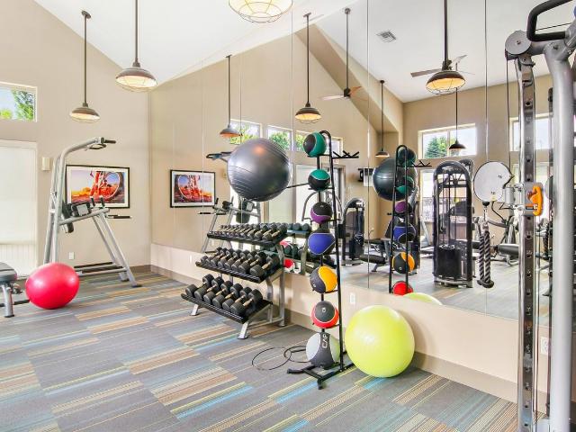 Latitude 3 Bedroom Apartment for Rent at 11282 Se Causey Cir, Milwaukie, OR 97086 Southgate