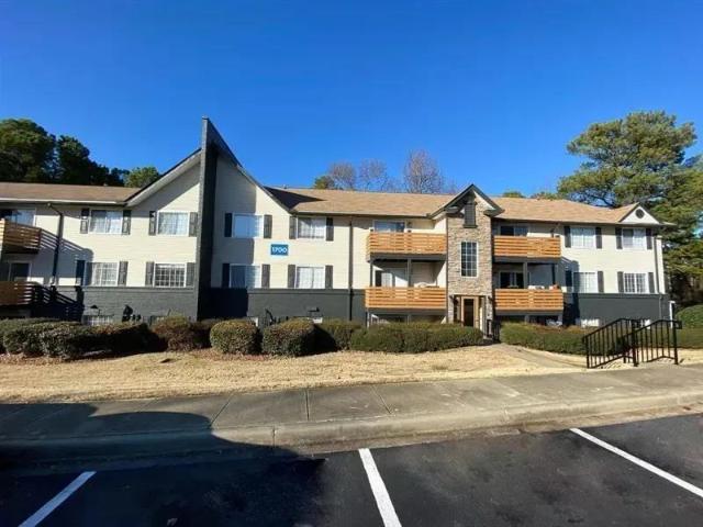 Latitude at Riverchase 2 Bedroom Apartment for Rent at 550 Hampton Park Dr, Hoover, AL 35216