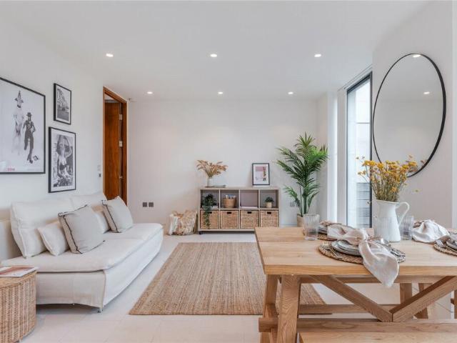 Latitude House, Oval Road, Camden. 2 bed flat to rent £4,312 pcm £995 pw