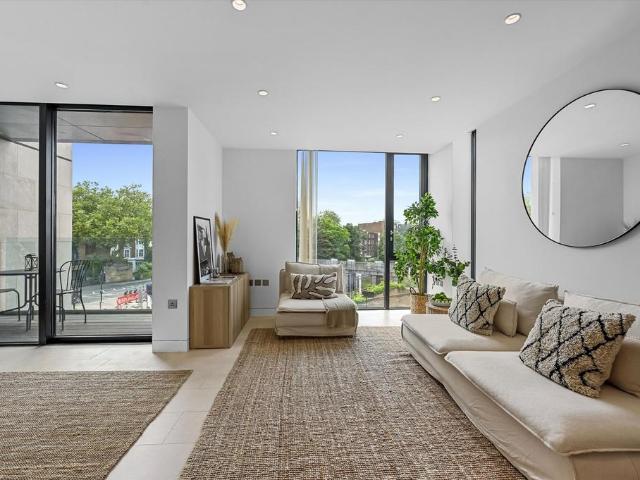 Latitude House, Primrose Hill, London. 2 bed flat to rent £4,442 pcm £1,025 pw