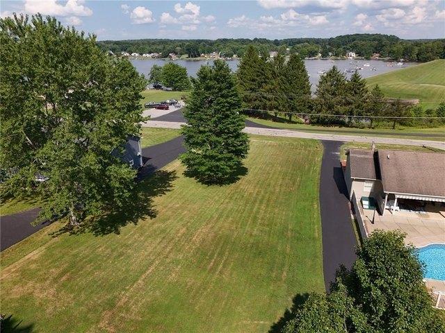 Latonka Dr, Mercer, PA 16137
