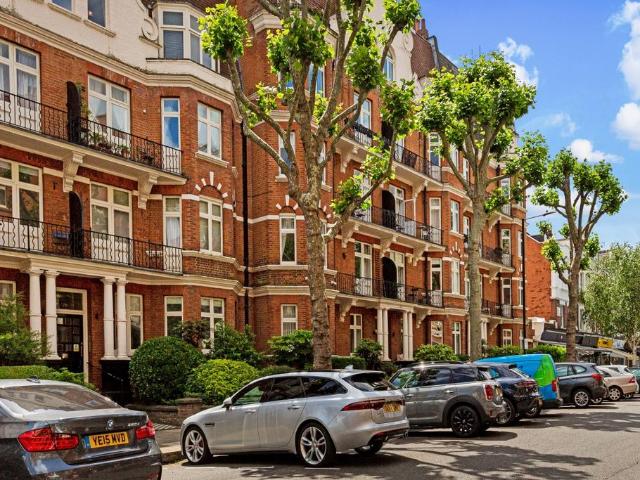 Lauderdale Road, London, W9 3 bed flat to rent £3,250 pcm £750 pw