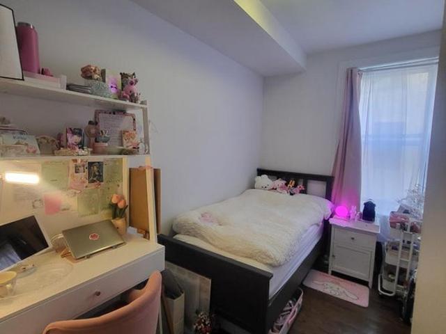 L>AUG Sublet @ Bushwick/Ridgewood Room